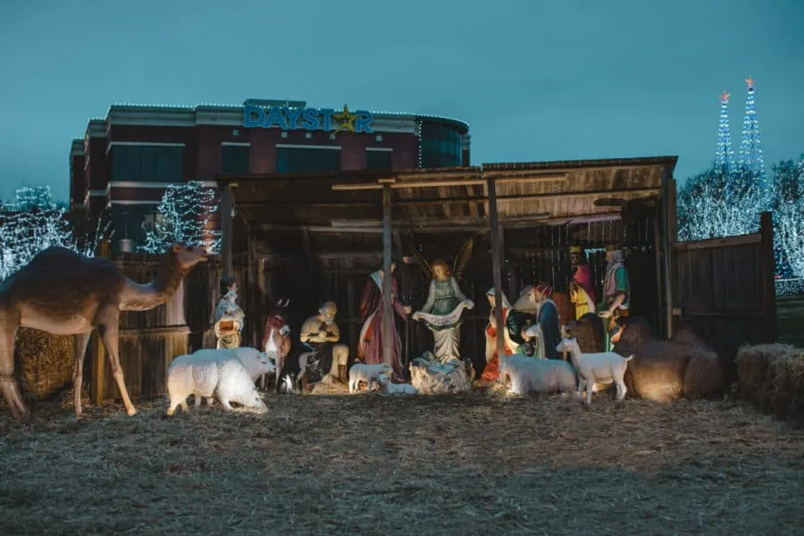 The History and Meaning of Christmas Lights